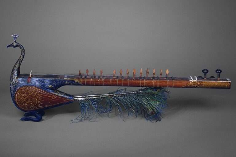 TAUS, The Peacock Instrument - The Middle Land